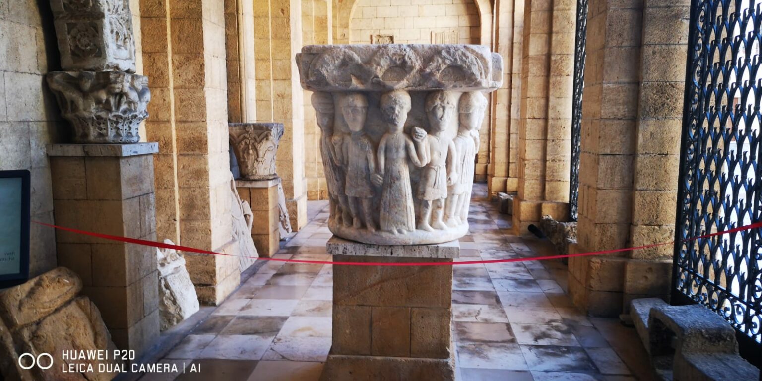 RESTAURATO CAPITELLO MEDIEVALE DEL MUSEO RIBEZZO